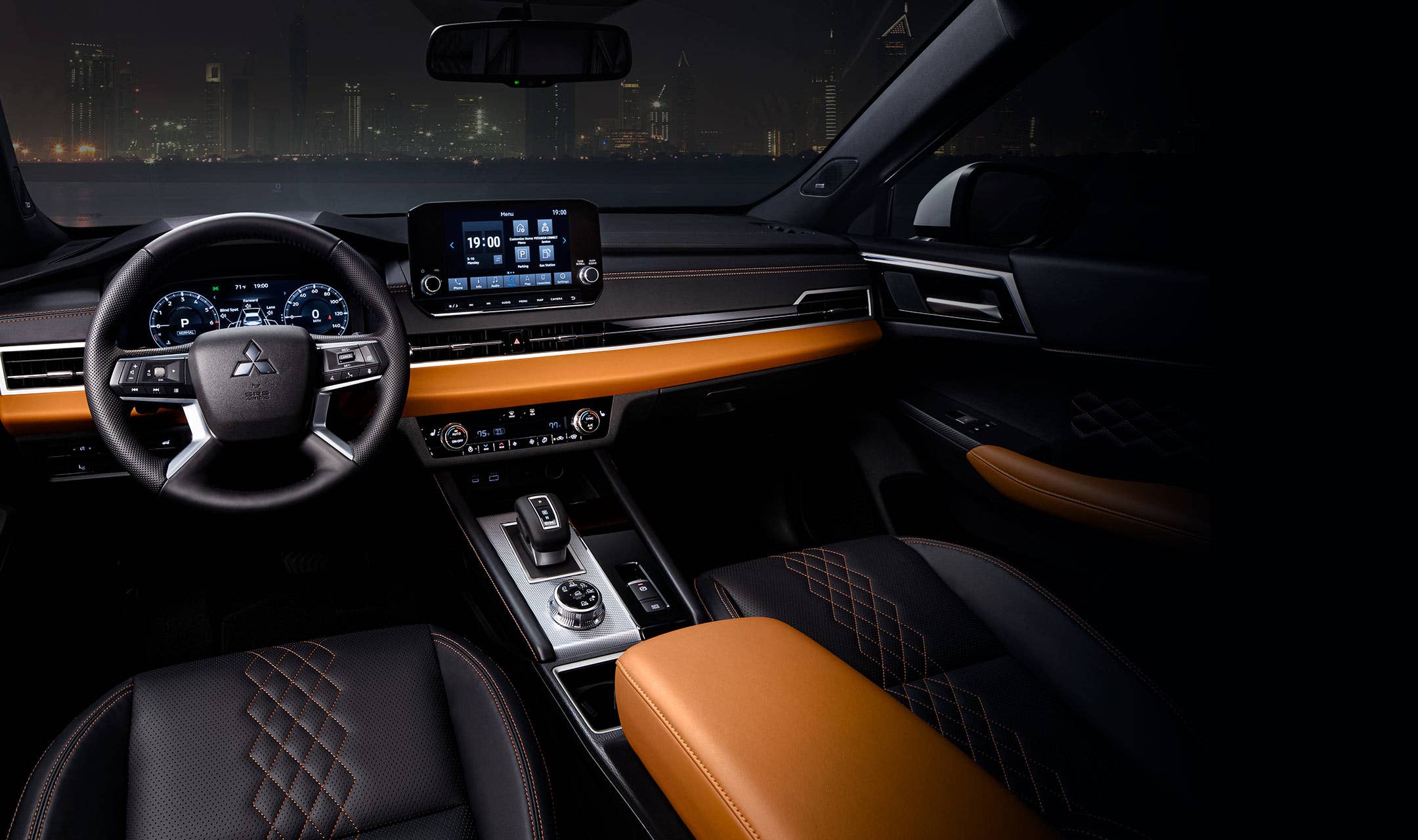 2007 outlander interior